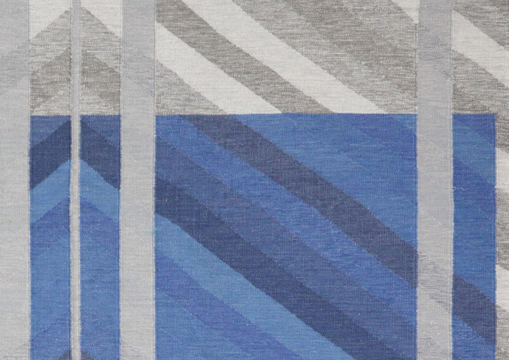 Carpet Binding & Serging 101 [Your Carpet Edging Guide] – Landry ...
