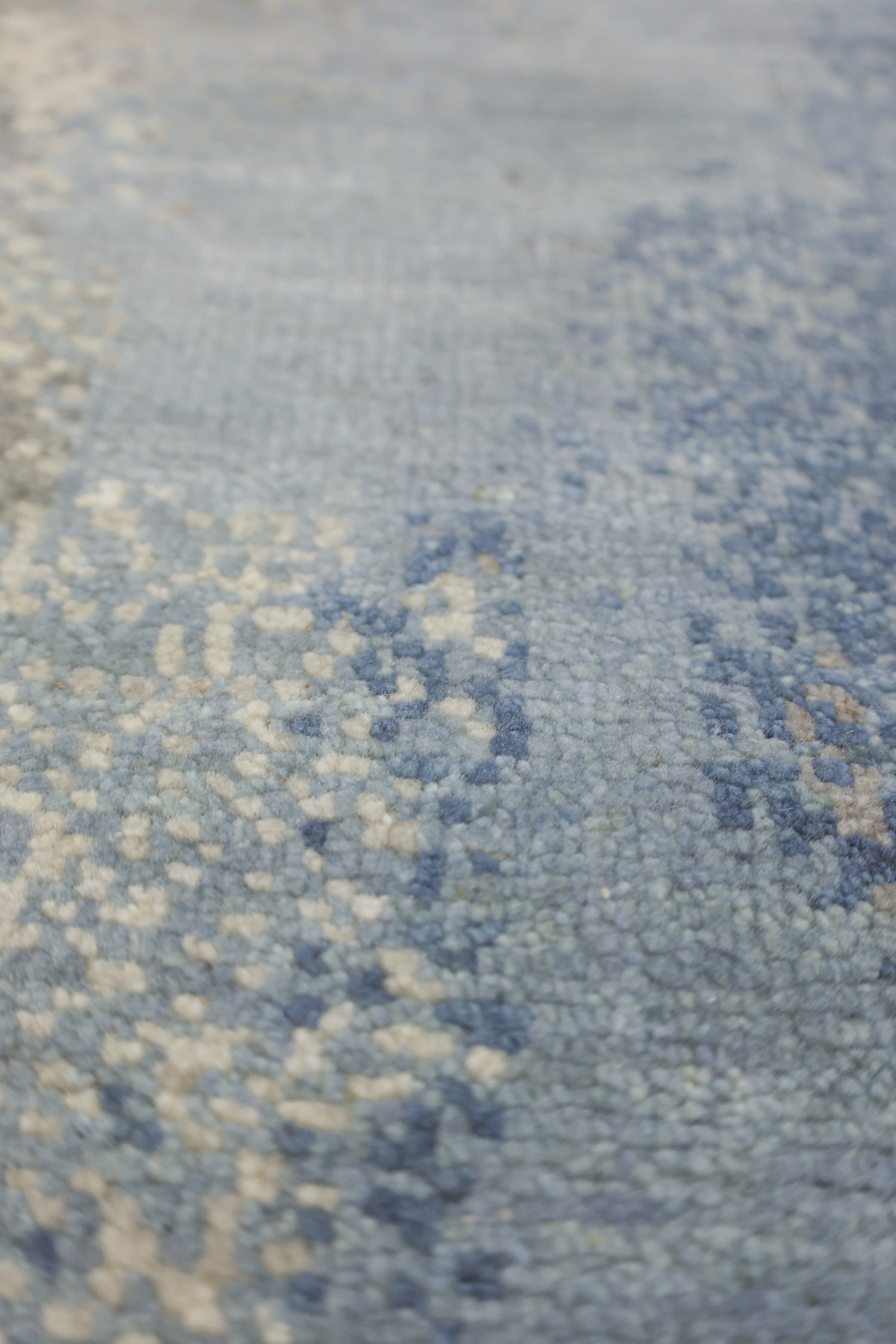 Cloud Handwoven Contemporary Rug | Landry & Arcari