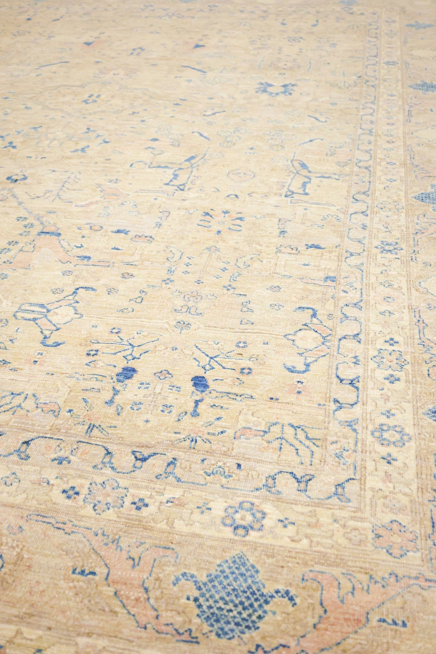 Arabesque Handwoven Traditional Rug | Landry & Arcari