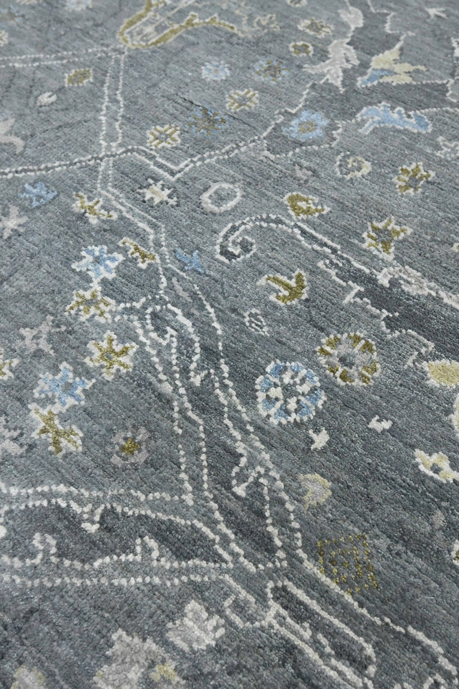 Arabesque Handwoven Transitional Rug | Landry & Arcari