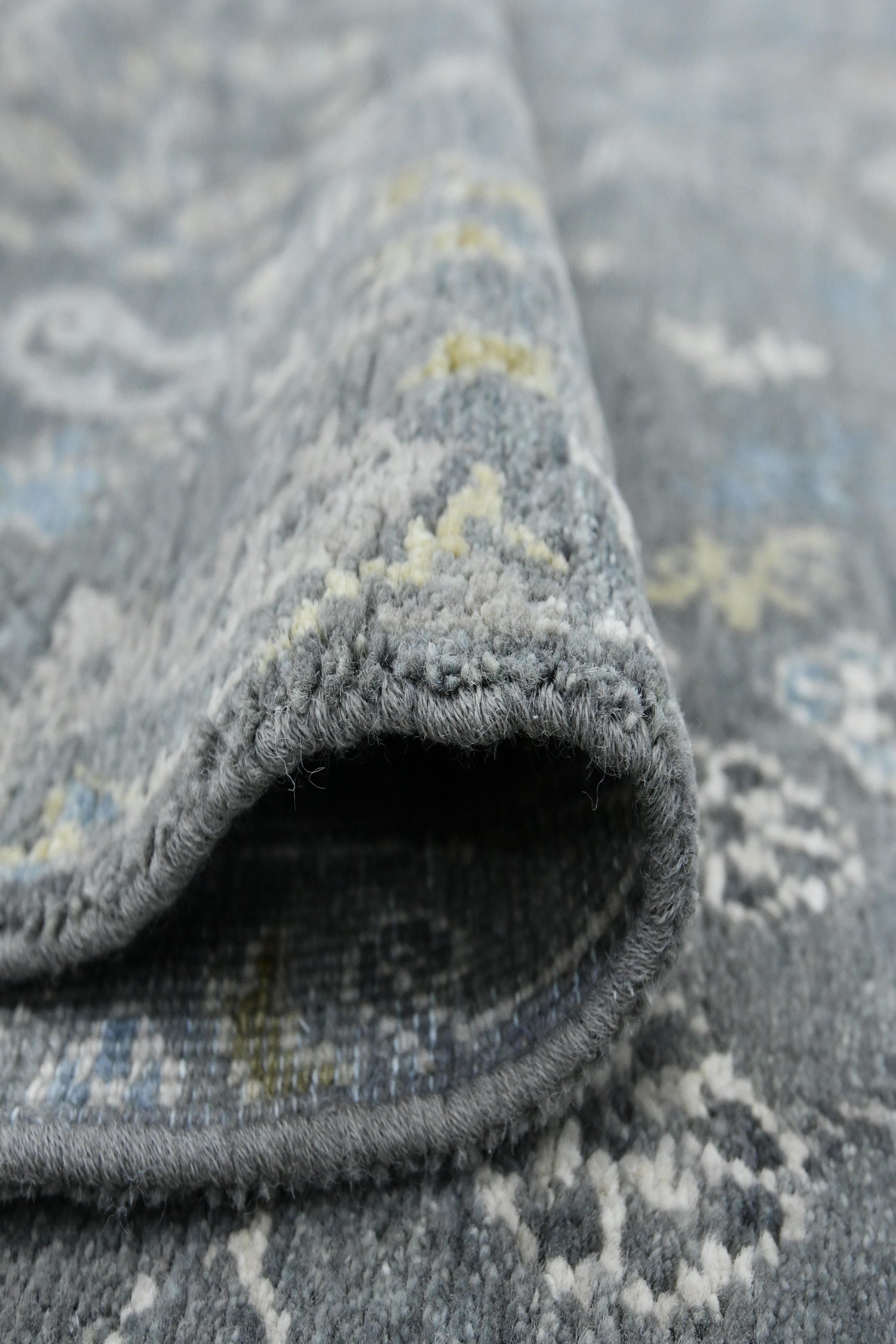 Arabesque Handwoven Transitional Rug | Landry & Arcari