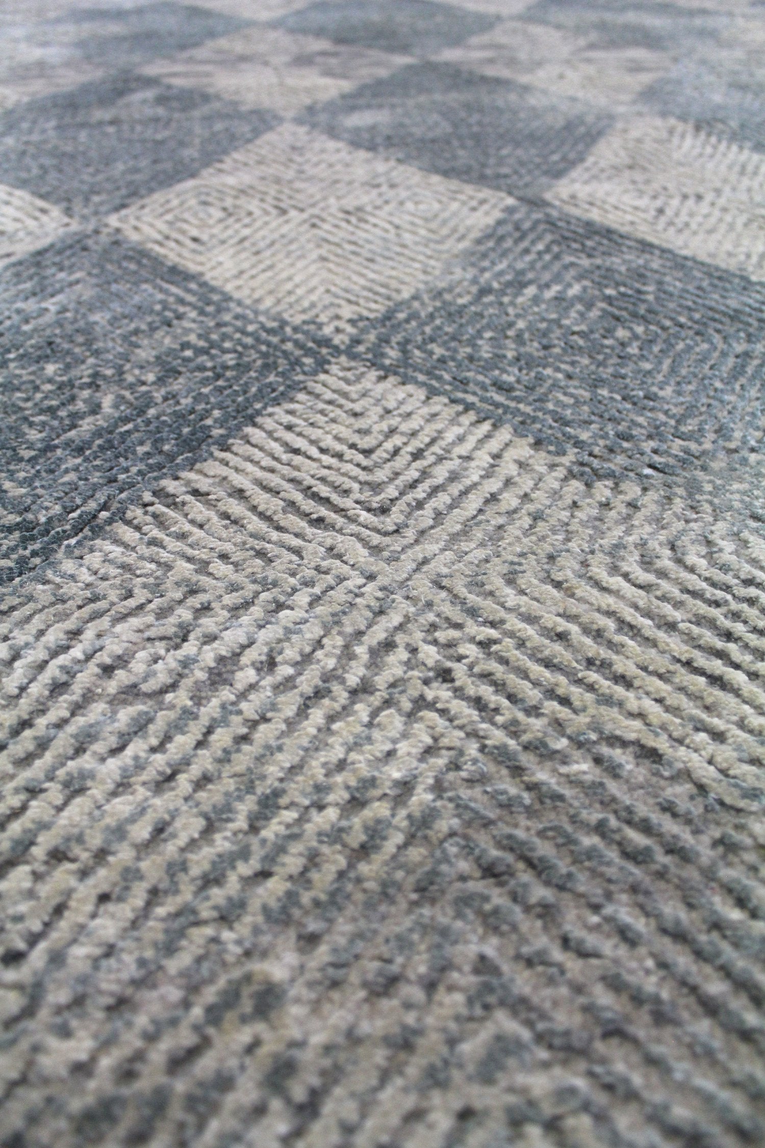 Woven Diamond Handwoven Contemporary Rug | Landry & Arcari