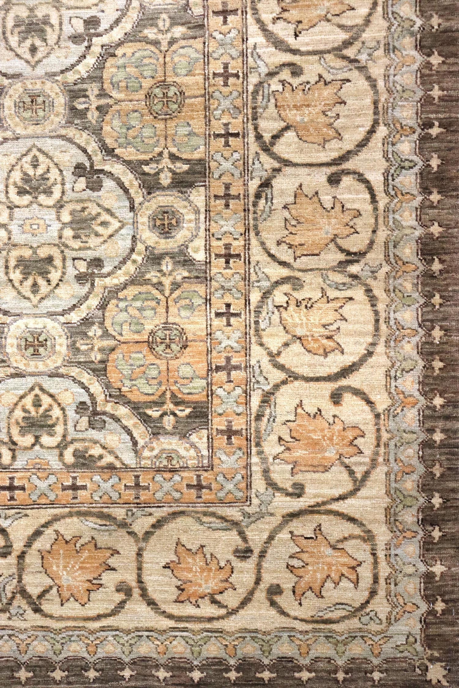 Chateau Handwoven Transitional Rug | Landry & Arcari